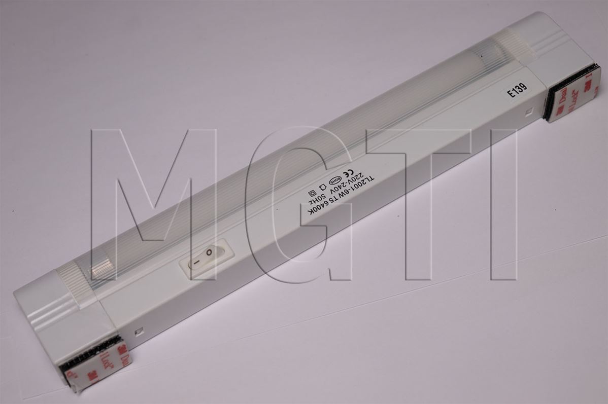 REGLETTE ECLAIRAGE FLUO 6W 230V